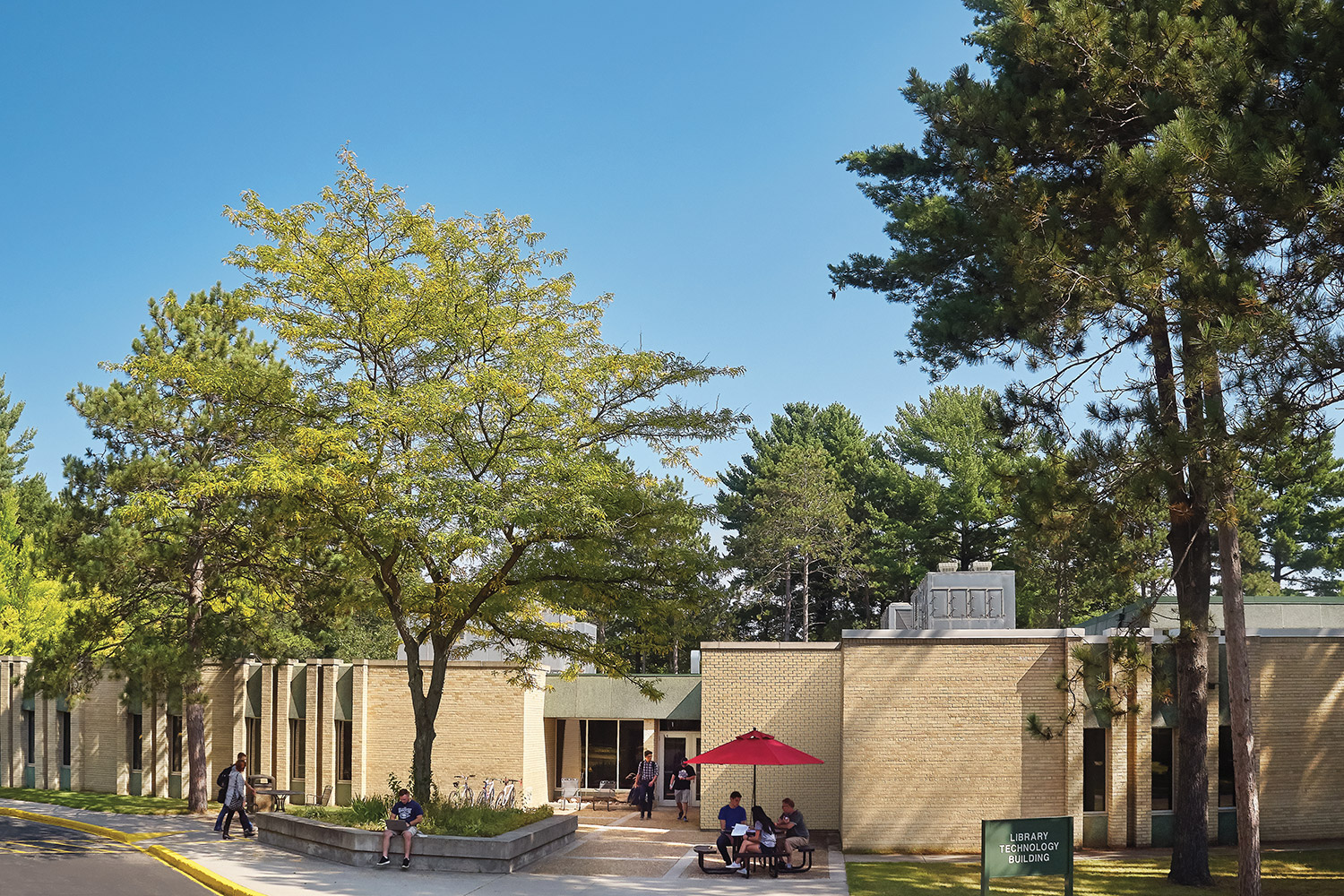 Continuing Education & Community Engagement - UW-Green Bay