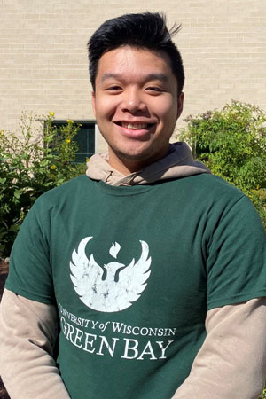 Student Ambassadors - Contact Us - GB Orientation - UW-Green Bay